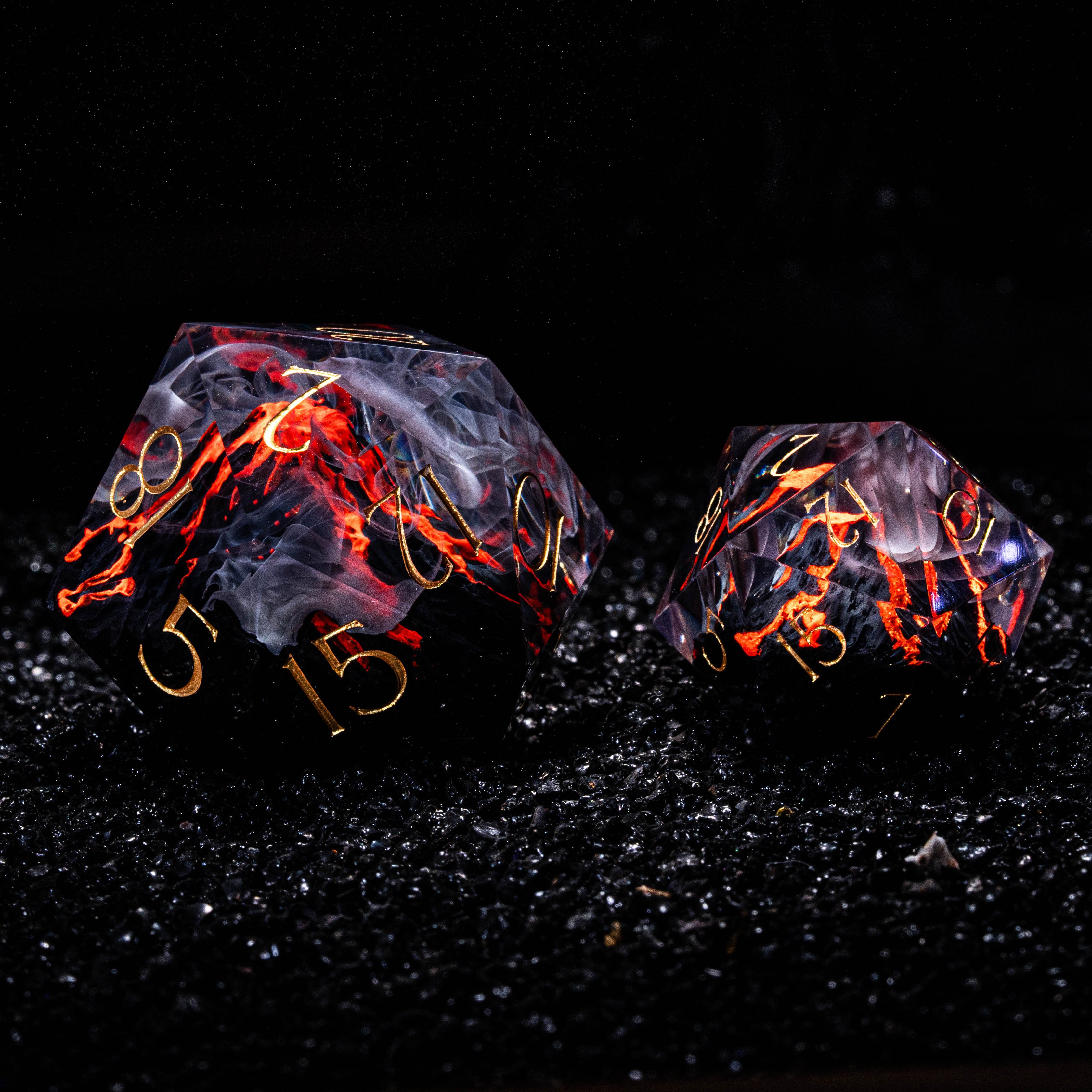 URWizards D&D Resin Engraved Dice Set Mysterious Realm - Glowing Death ...