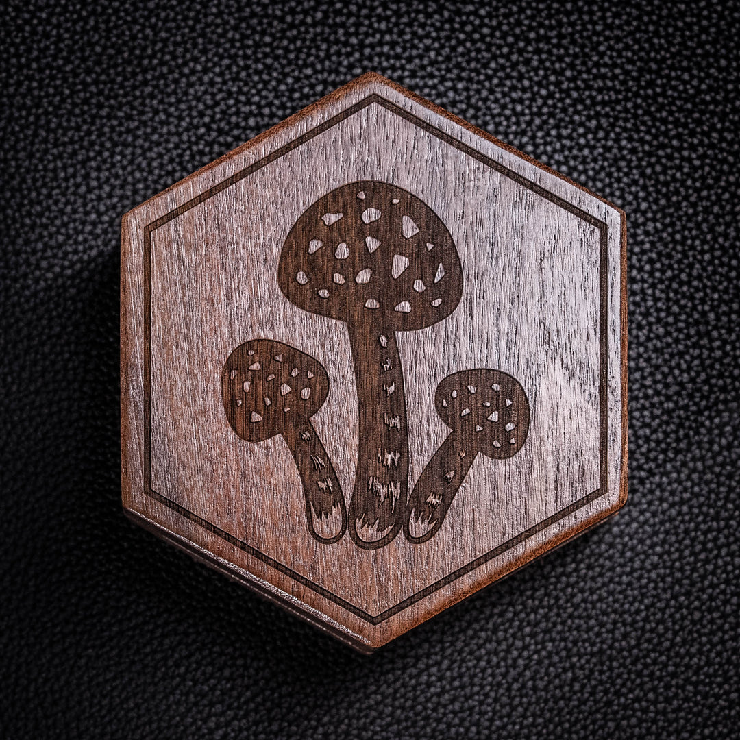 Red Mushroom Resin Dice Set – Urwizards