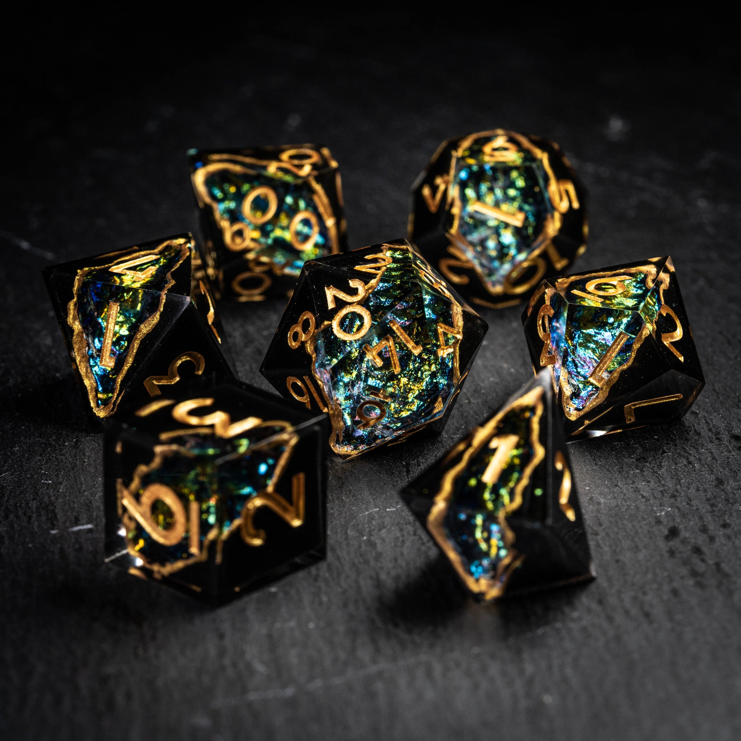 URWizards Crystaline Geode Handmade Resin Dice Set – Urwizards
