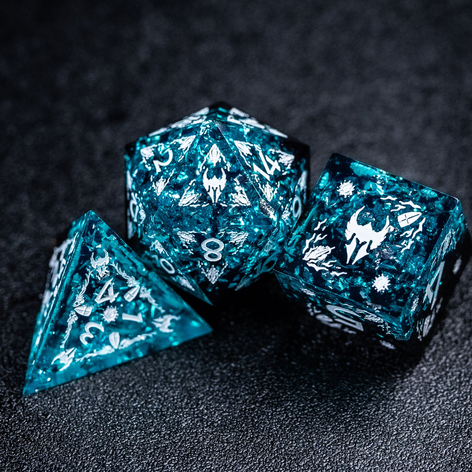 URWizards Dnd Resin Ice Glitter Engraved Dice Set Paladin – Urwizards